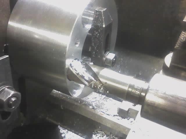 Grant Potter's multi-chambered pressurized refuelling tank